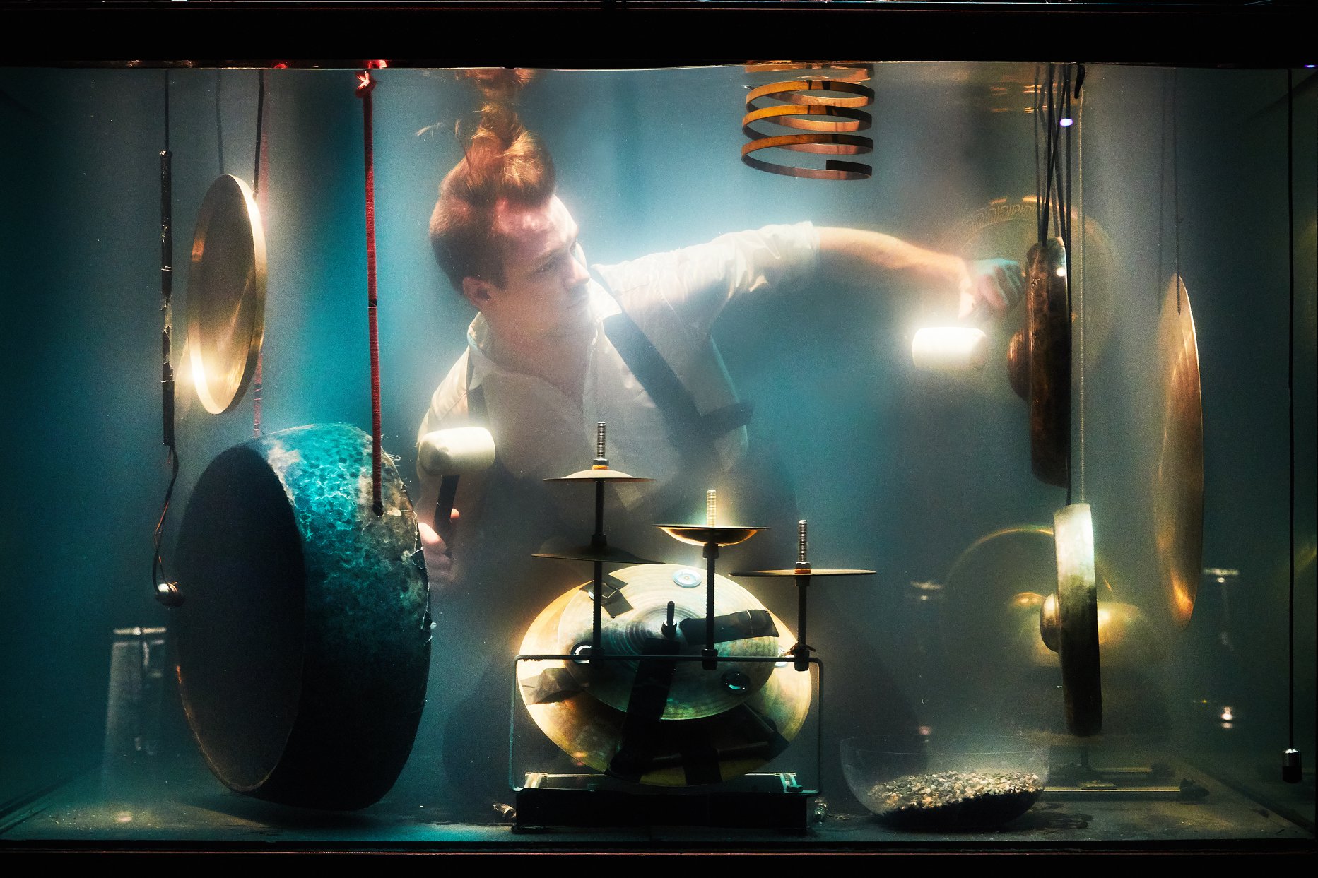 Aquasonic - групата, която пее и свири под вода - Antrakt